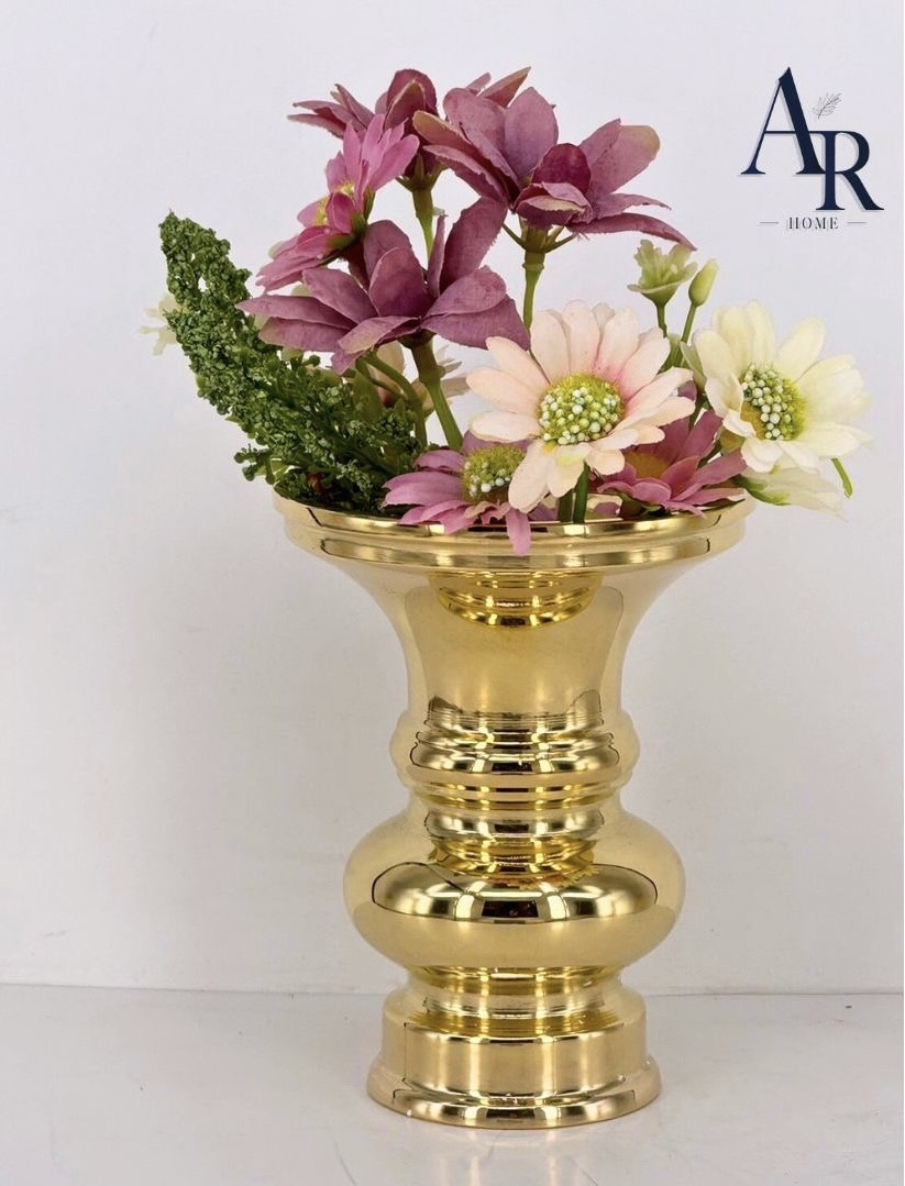 Flower Vase cast brass - ARHome